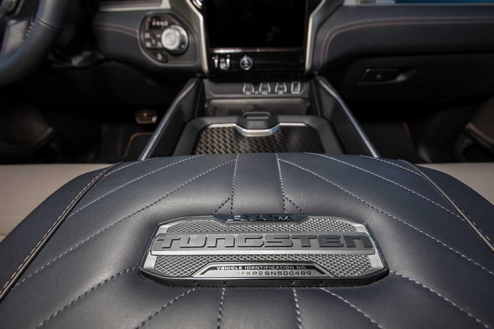 2025 Ram 1500 First Drive: Hurricane Power Replaces the Hemi | First ...